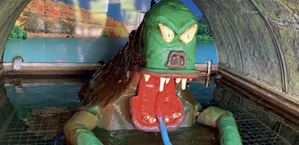 Murray Bridge Bunyip - South Aussie with Cosi